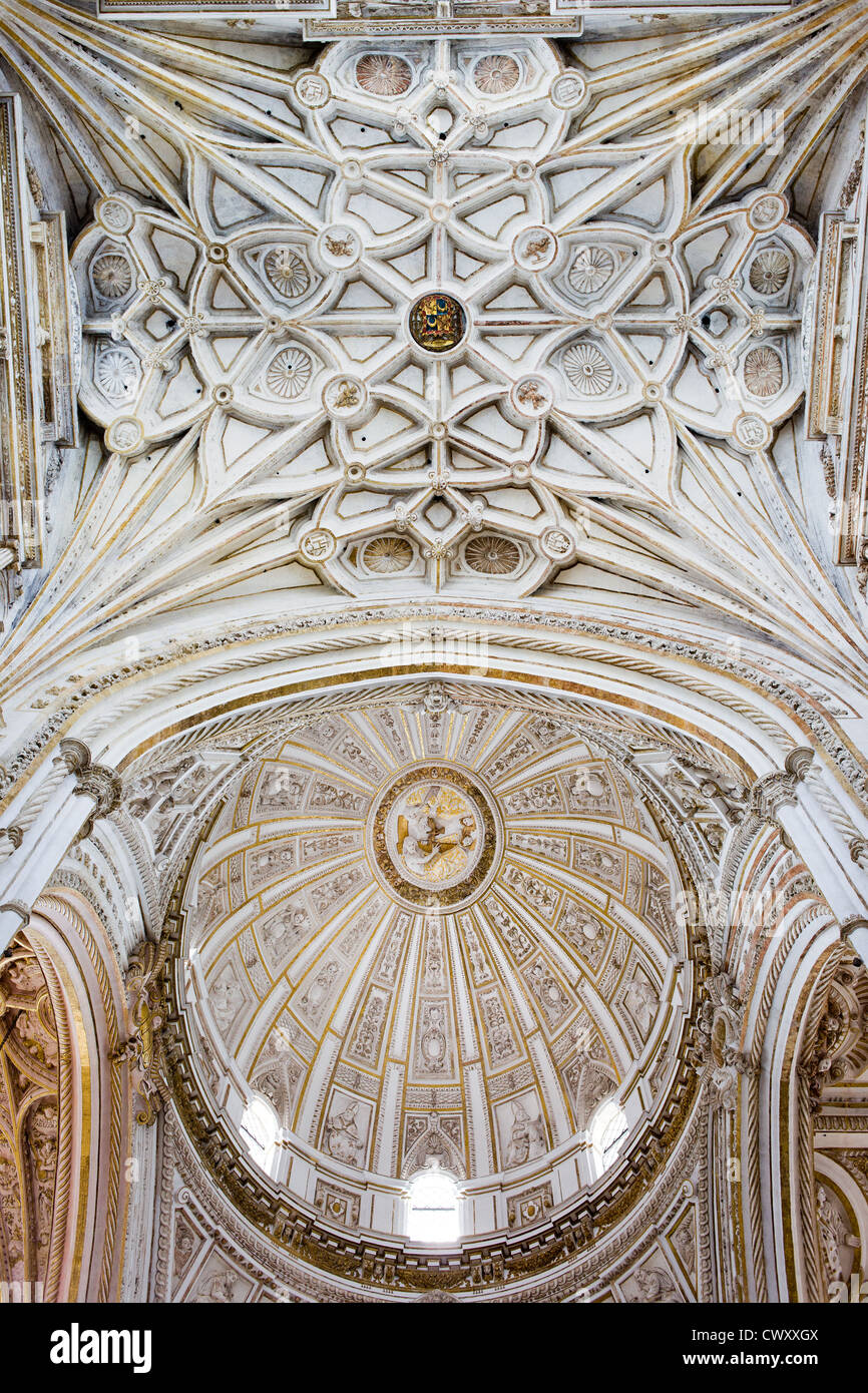 Ribbed dome hi-res stock photography and images - Alamy