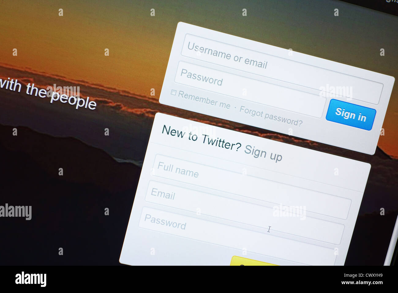 Twitter logo on screen office hi-res stock photography and images - Alamy