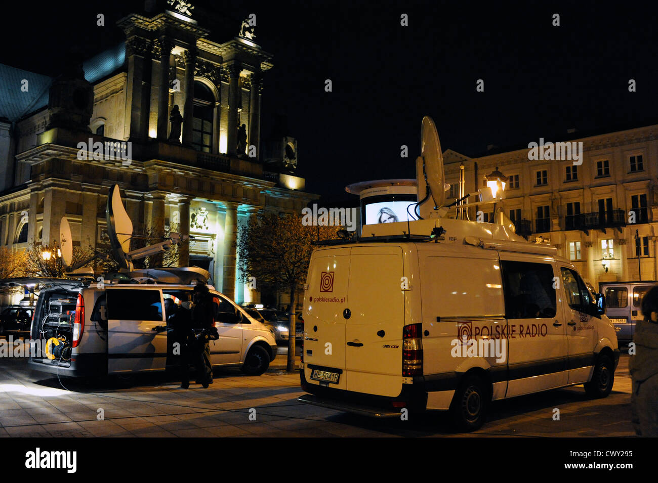 Radio television van hi-res stock photography and images - Alamy
