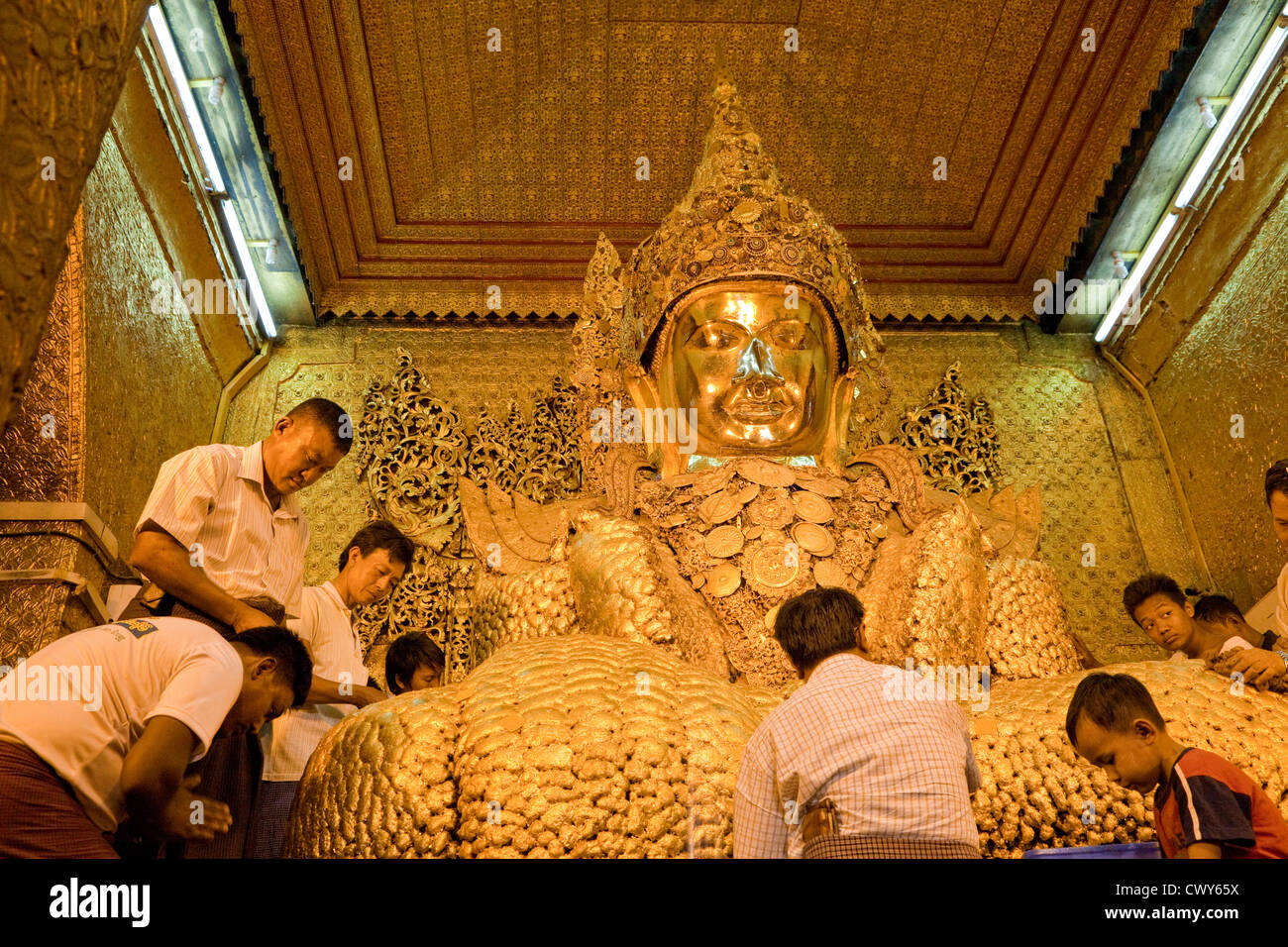 Mahamuni buddha hi-res stock photography and images - Alamy