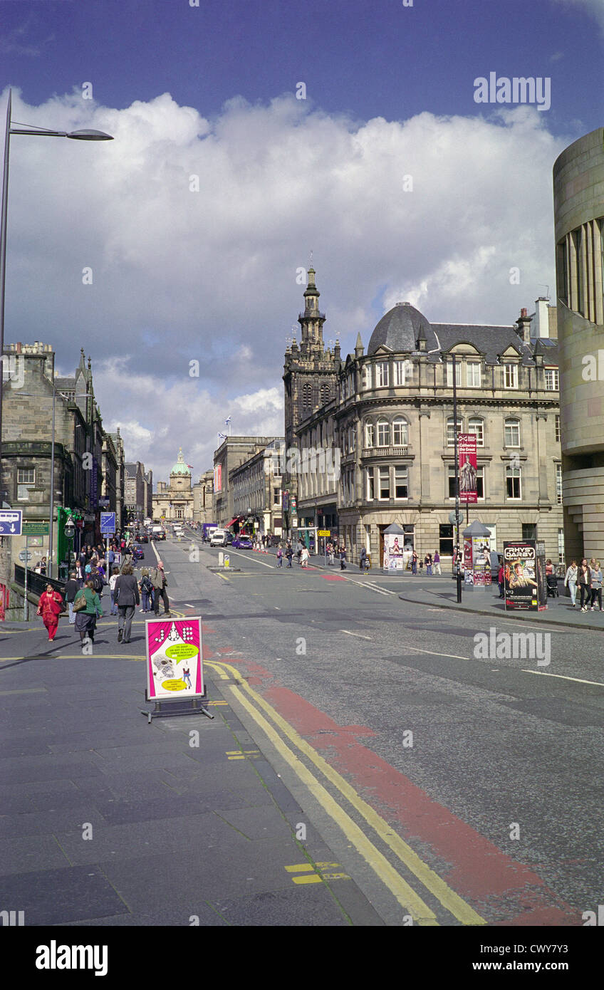 Street Scene of George IV Bridge looking towards the City Centre ...