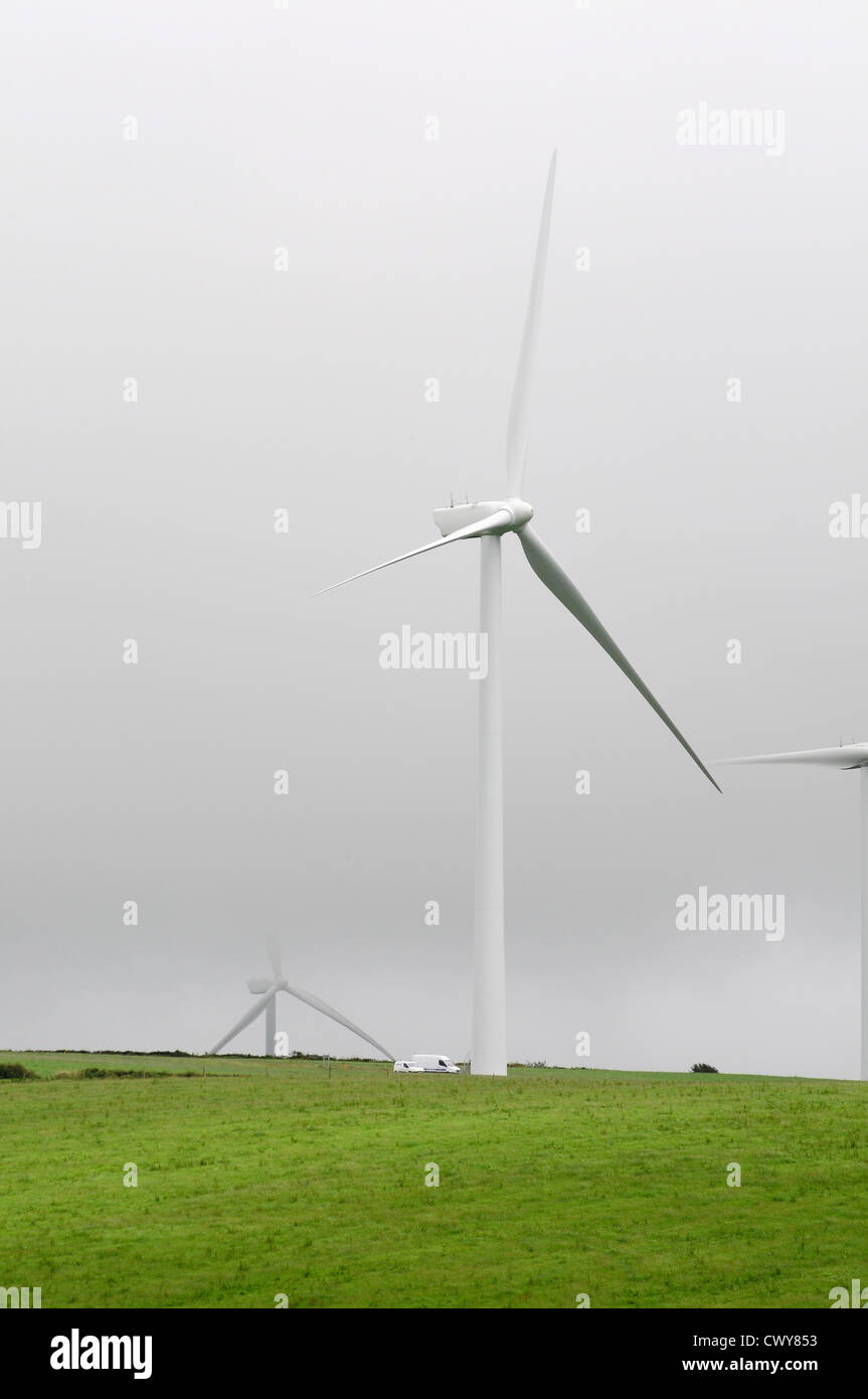 Broken wind turbines hi-res stock photography and images - Alamy