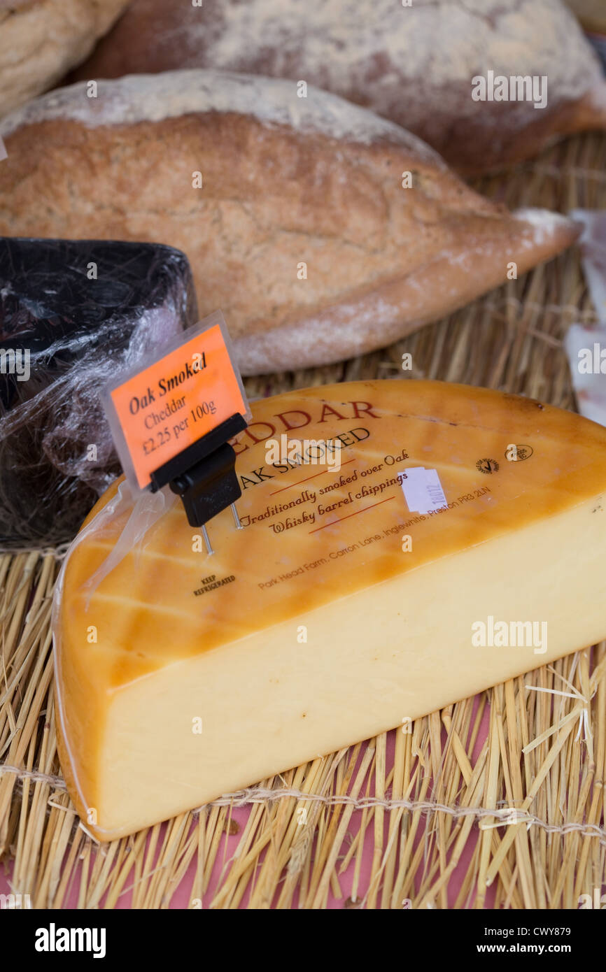 Oak smoked cheddar cheese Stock Photo - Alamy
