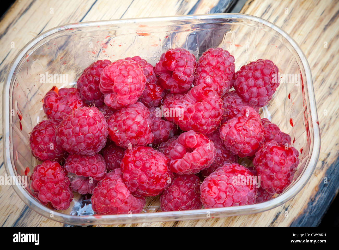 Plastic container hi-res stock photography and images - Alamy