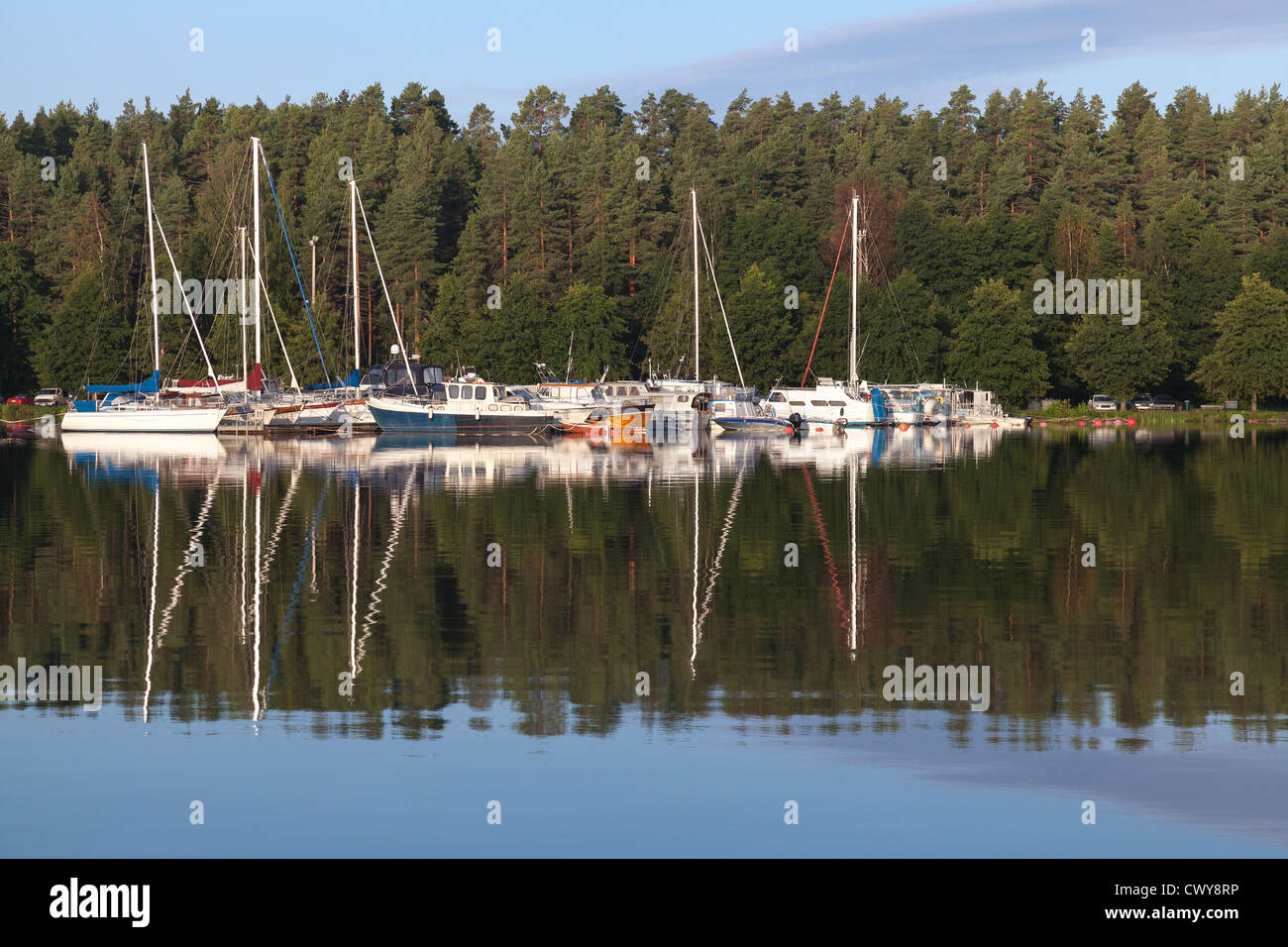 Yachts and pleasure boats hi-res stock photography and images - Alamy