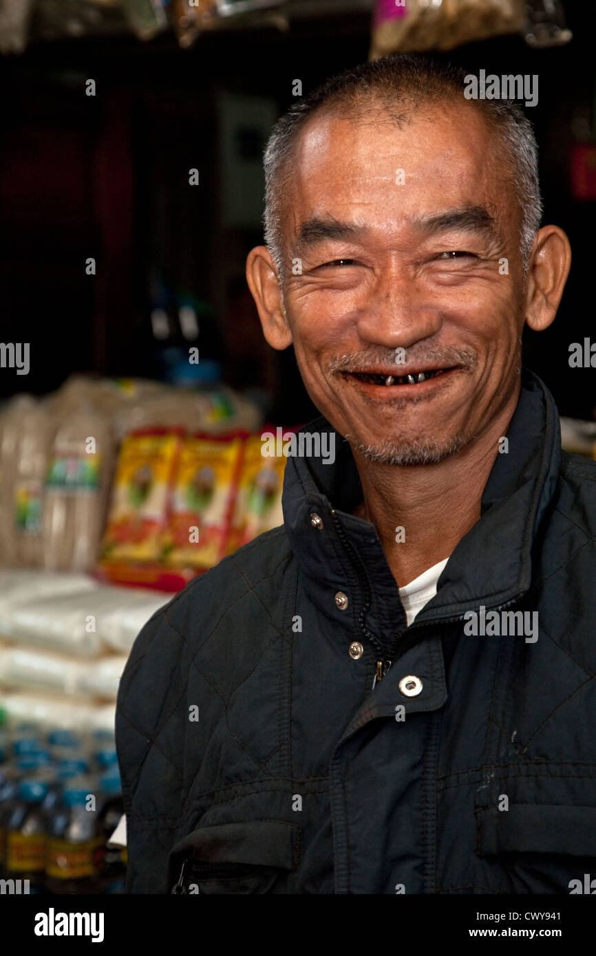 Vendor man hi-res stock photography and images - Alamy