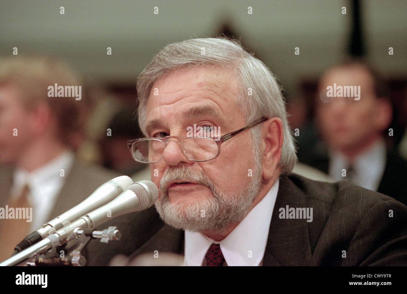 Republican chief investigative counsel David Schippers during House ...