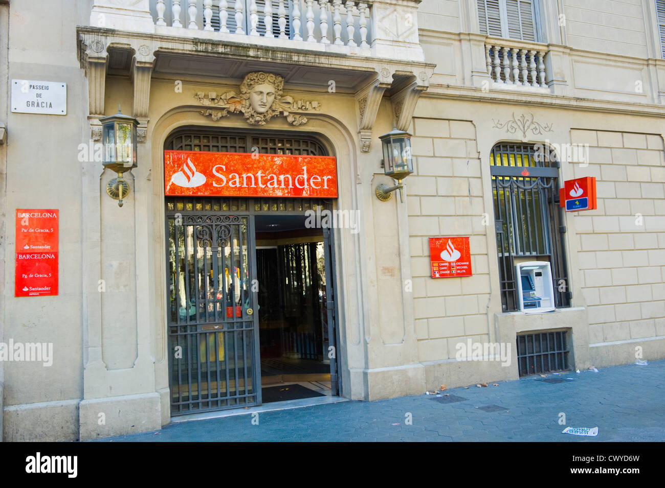 Exterior of a branch of the Spanish bank Santander in Barcelona ...