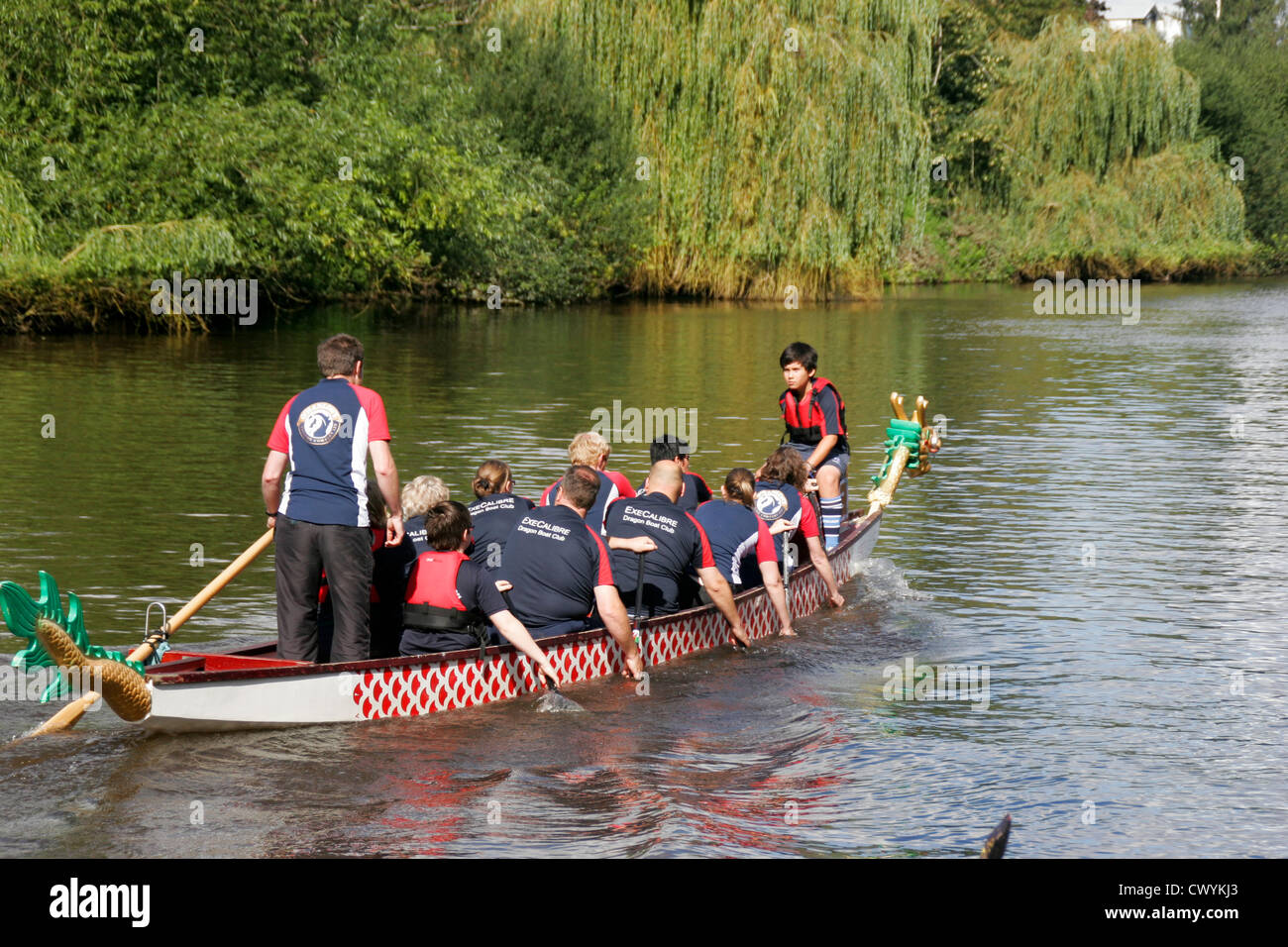 Dragon boat racing hi-res stock photography and images - Alamy