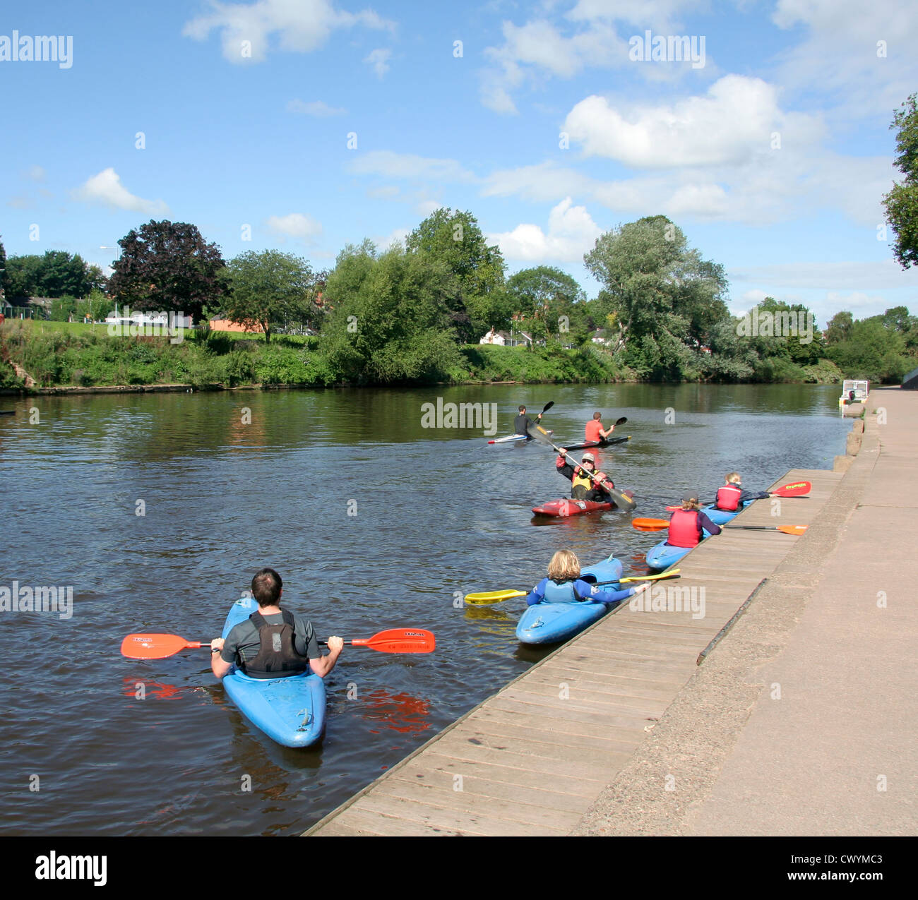 River severn canoe hi-res stock photography and images - Alamy