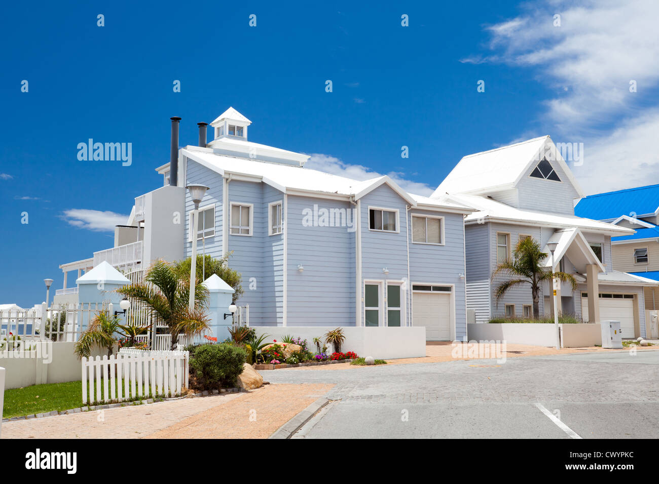 beautiful modern house Stock Photo - Alamy