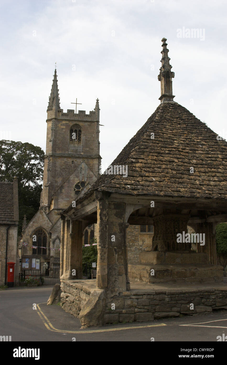 Castle coombe hi-res stock photography and images - Alamy