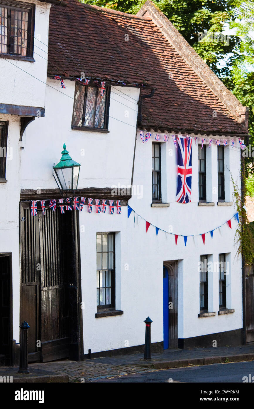 St albans flag hi-res stock photography and images - Alamy