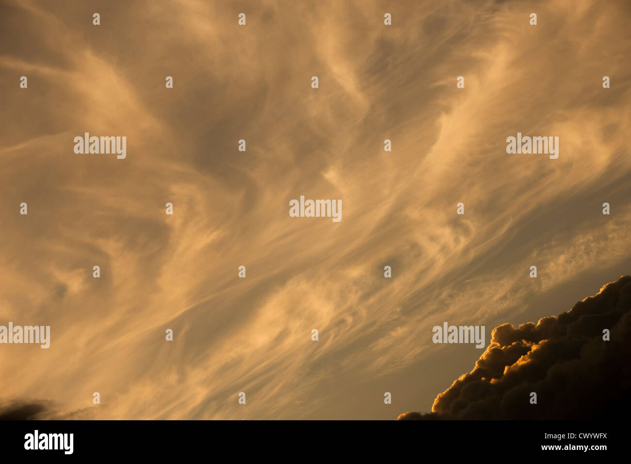 Different cloud types hi-res stock photography and images - Alamy