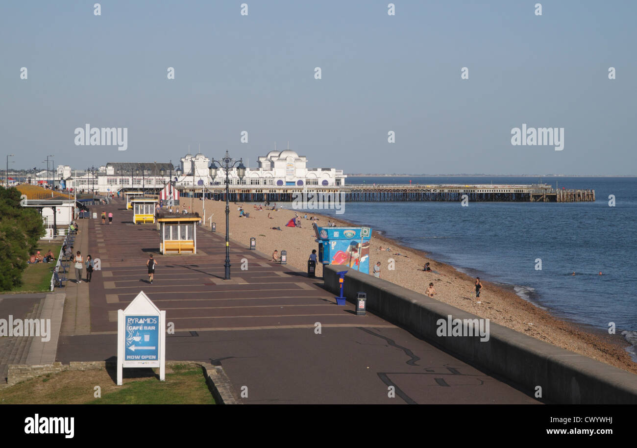 Southsea pier beach portsmouth england hi-res stock photography and ...