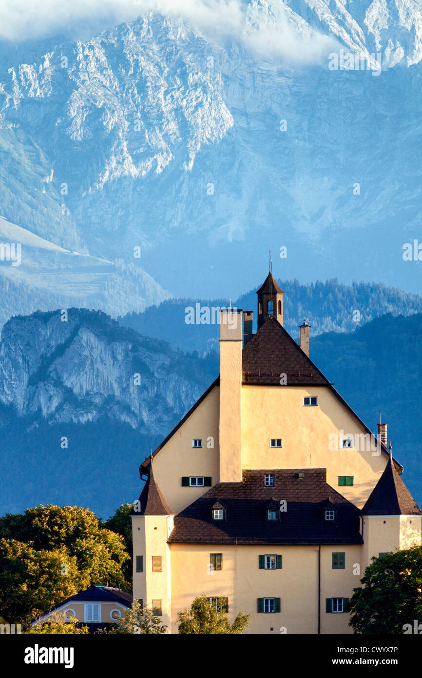 Goldenstein hi-res stock photography and images - Alamy