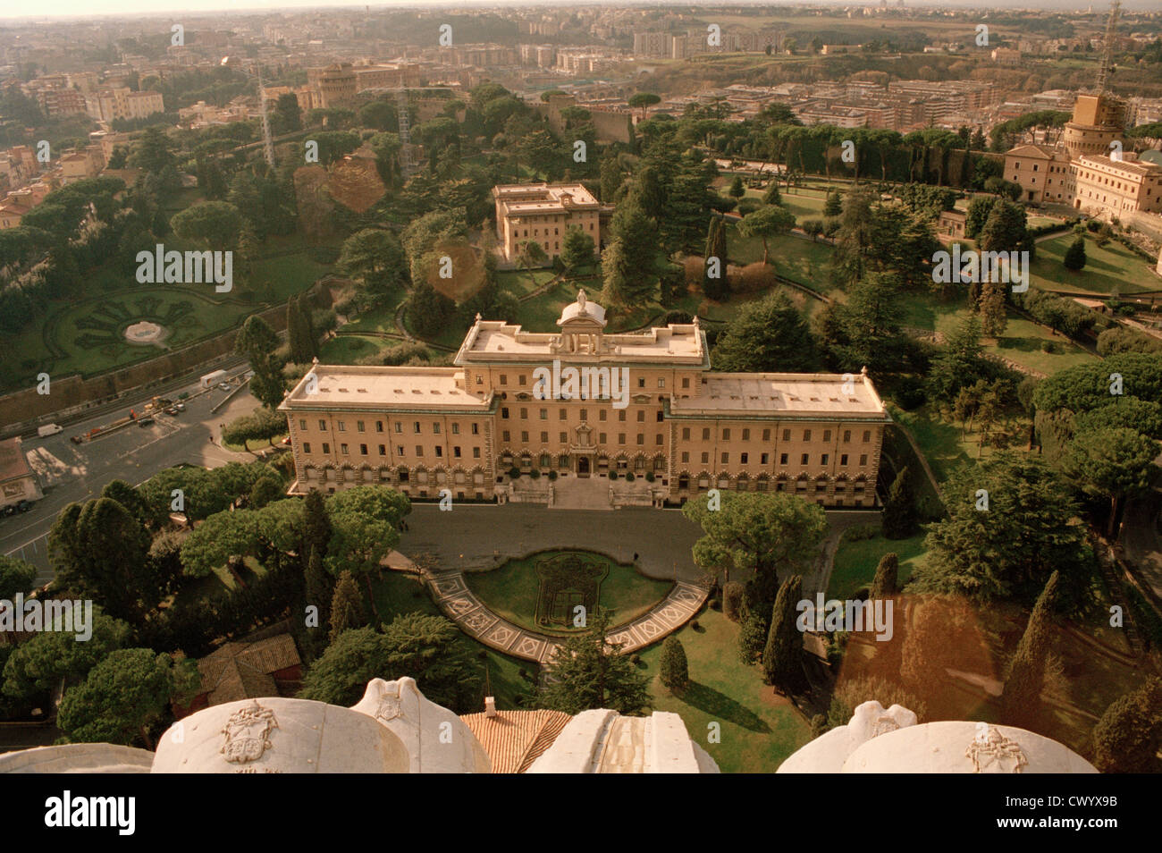Rome from the Vatican, Gardens of Vatican City, Cidade do Vaticano ...