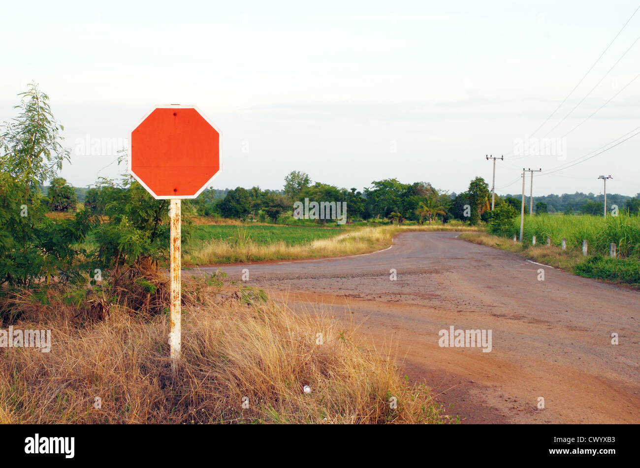 Blank red triangle sign hi-res stock photography and images - Alamy