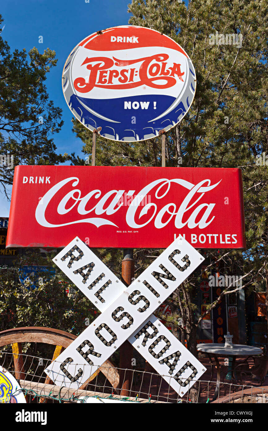 Pepsi cola signs hi-res stock photography and images - Alamy