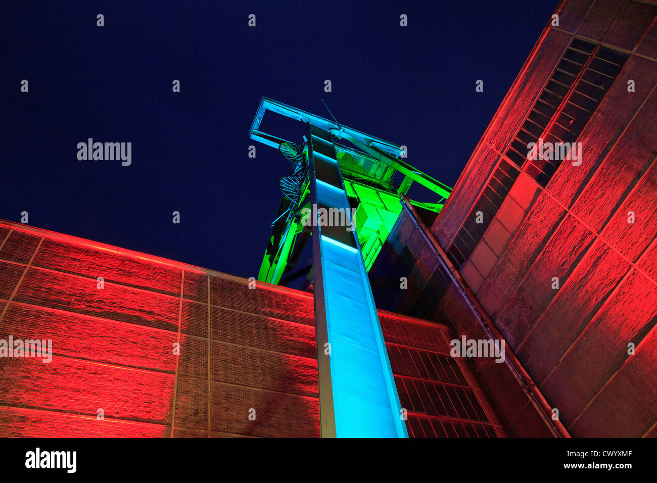 Illuminated lohberg coal mine night hi-res stock photography and images ...