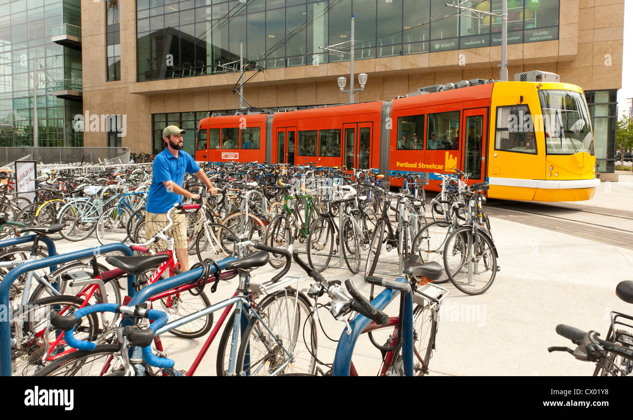 The Portland Streetcar carries thousands of daily commuters into the ...