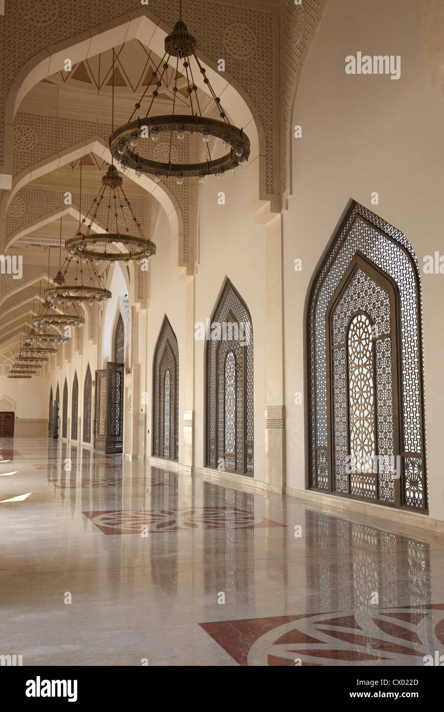 The Qatar State Grand Mosque in Doha, Middle East Stock Photo - Alamy