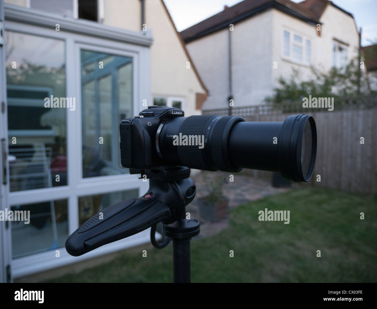 Micro lens hi-res stock photography and images - Alamy