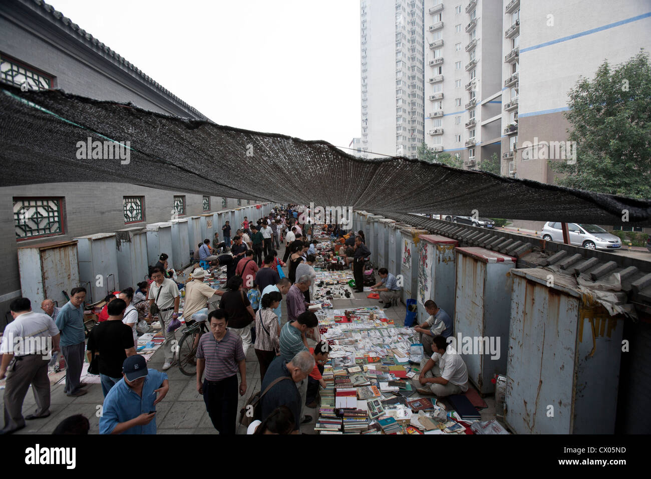 Panjiayuan Antique Market Of Beijing Stock Photo - Alamy