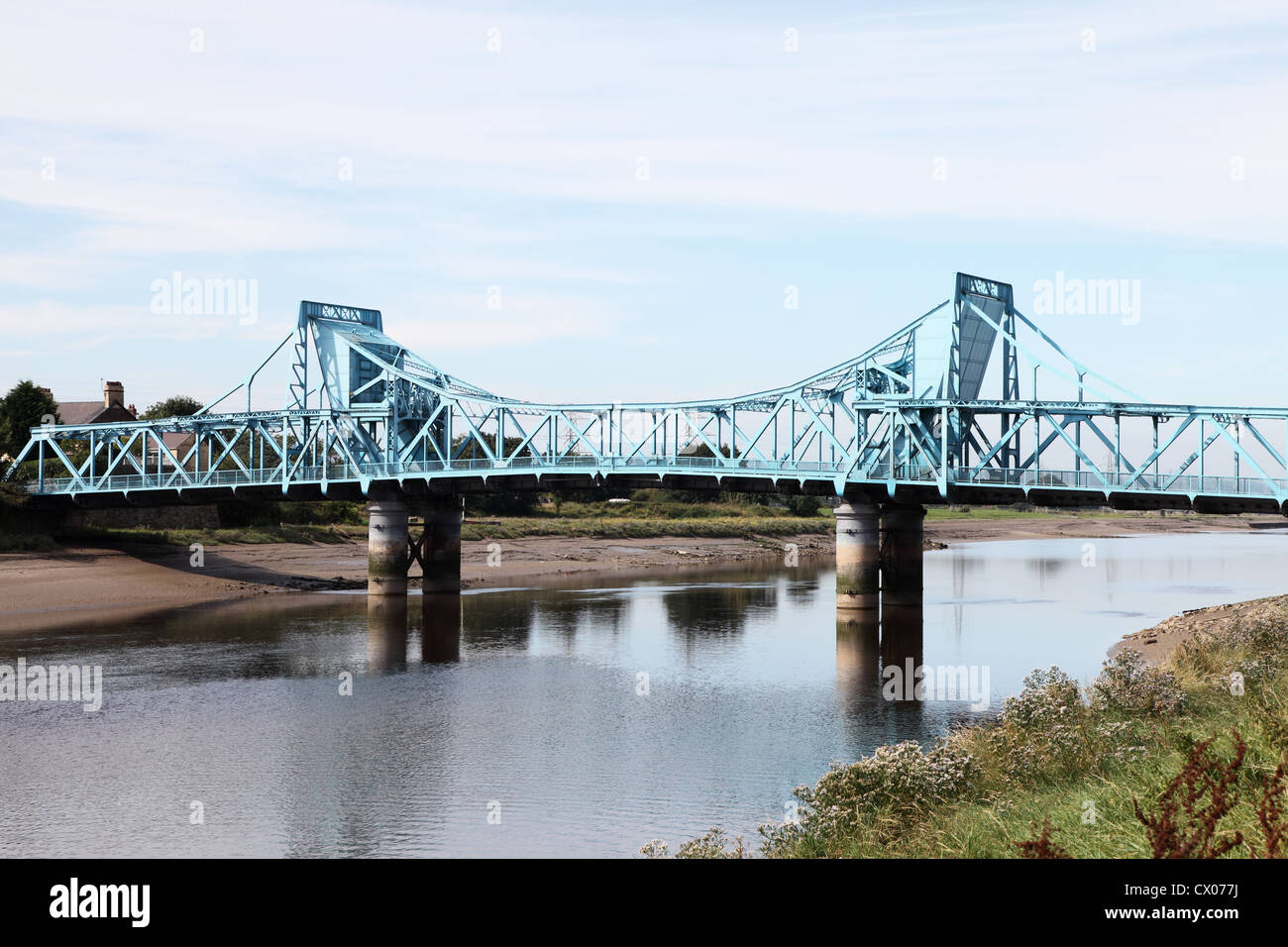 Double bascule bridge hi-res stock photography and images - Alamy