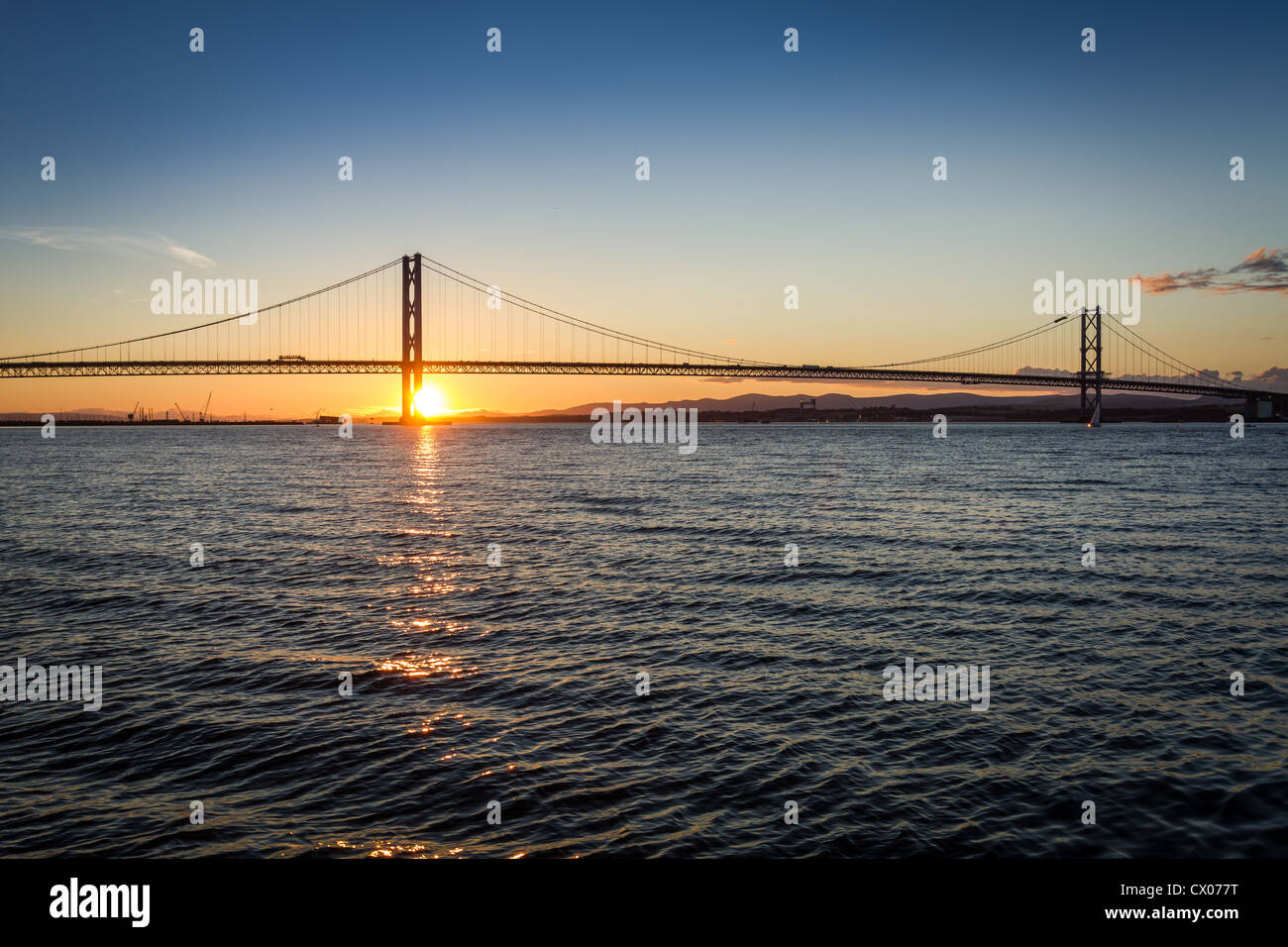 River in edinburgh hi-res stock photography and images - Alamy