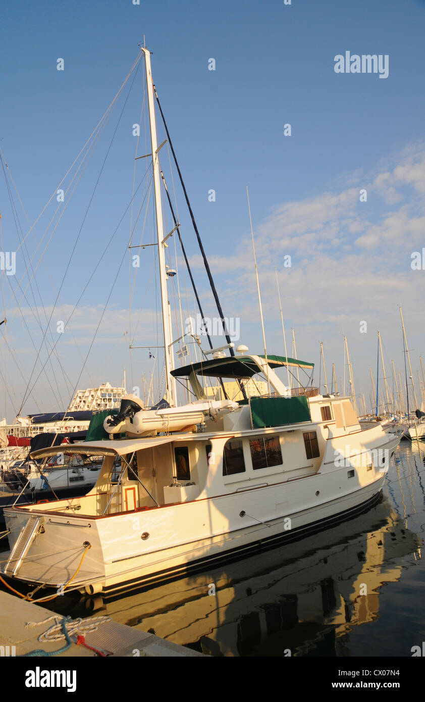 Marina boat dock cloud hi-res stock photography and images - Alamy