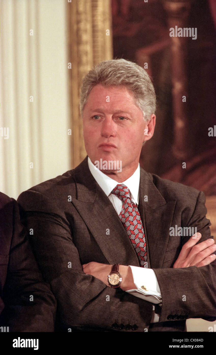 President clinton signing this act hi-res stock photography and images ...