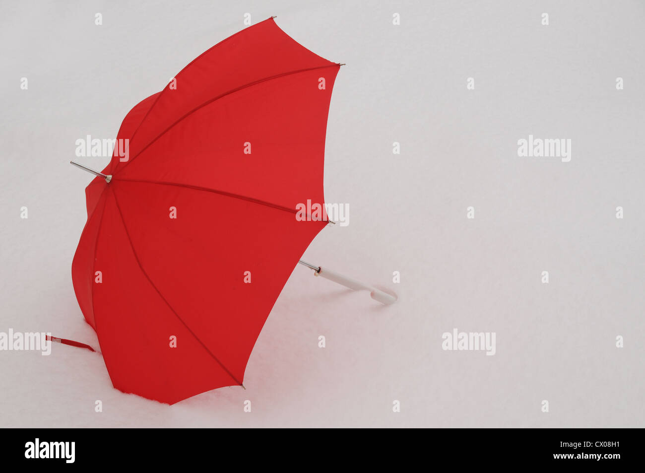 Umbrella snow hi-res stock photography and images - Alamy