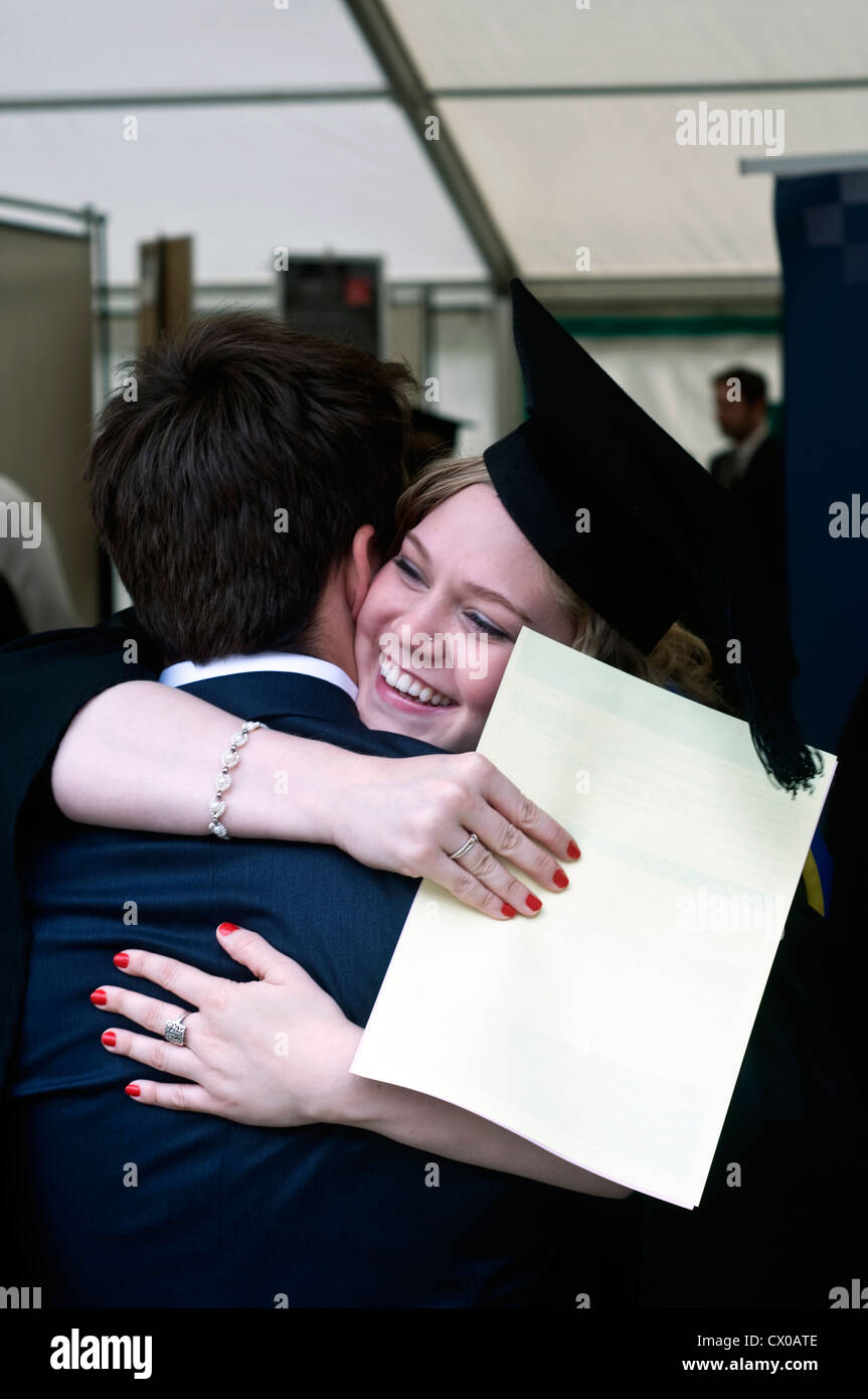 Graduation ceremony couple hi-res stock photography and images - Alamy