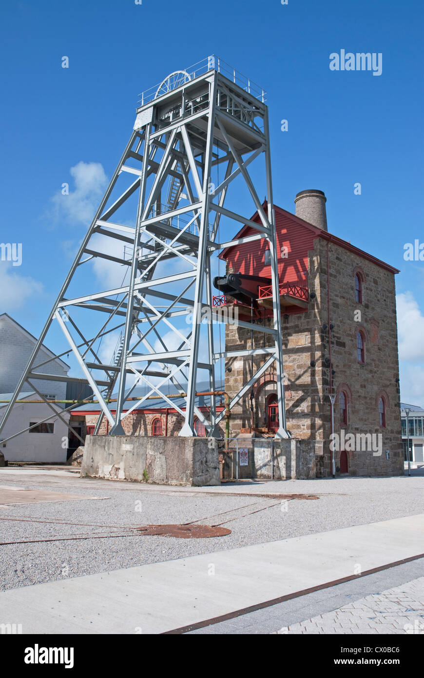 Cornwall engine house heartlands hi-res stock photography and images ...