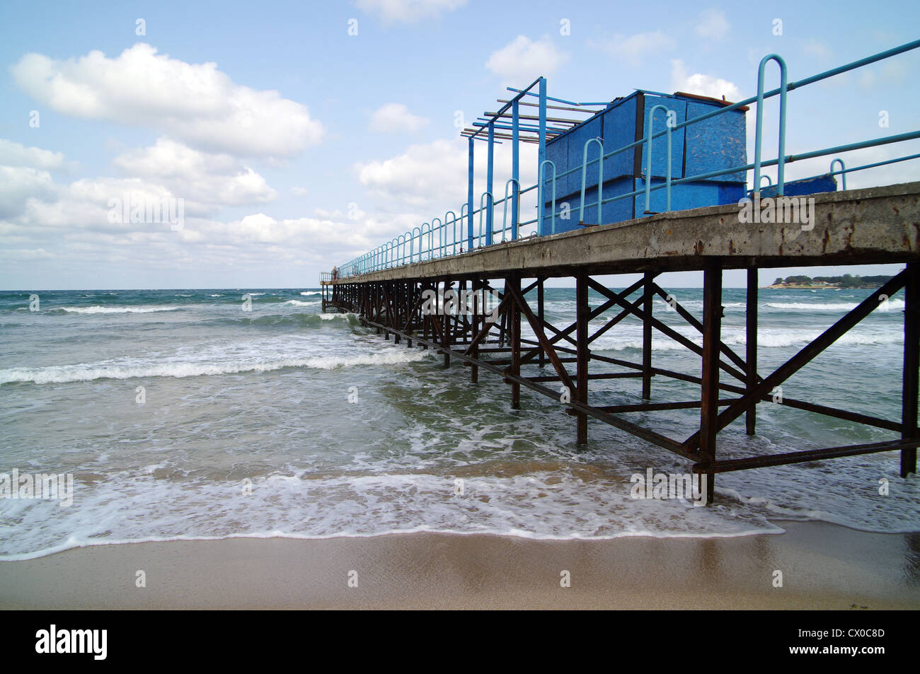 Board pier hi-res stock photography and images - Alamy