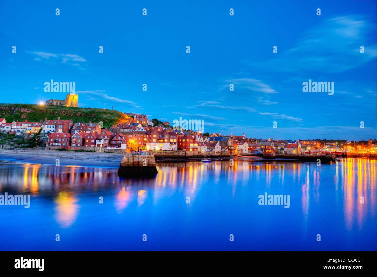 Abbey Night Whitby Stock Photos & Abbey Night Whitby Stock Images - Alamy
