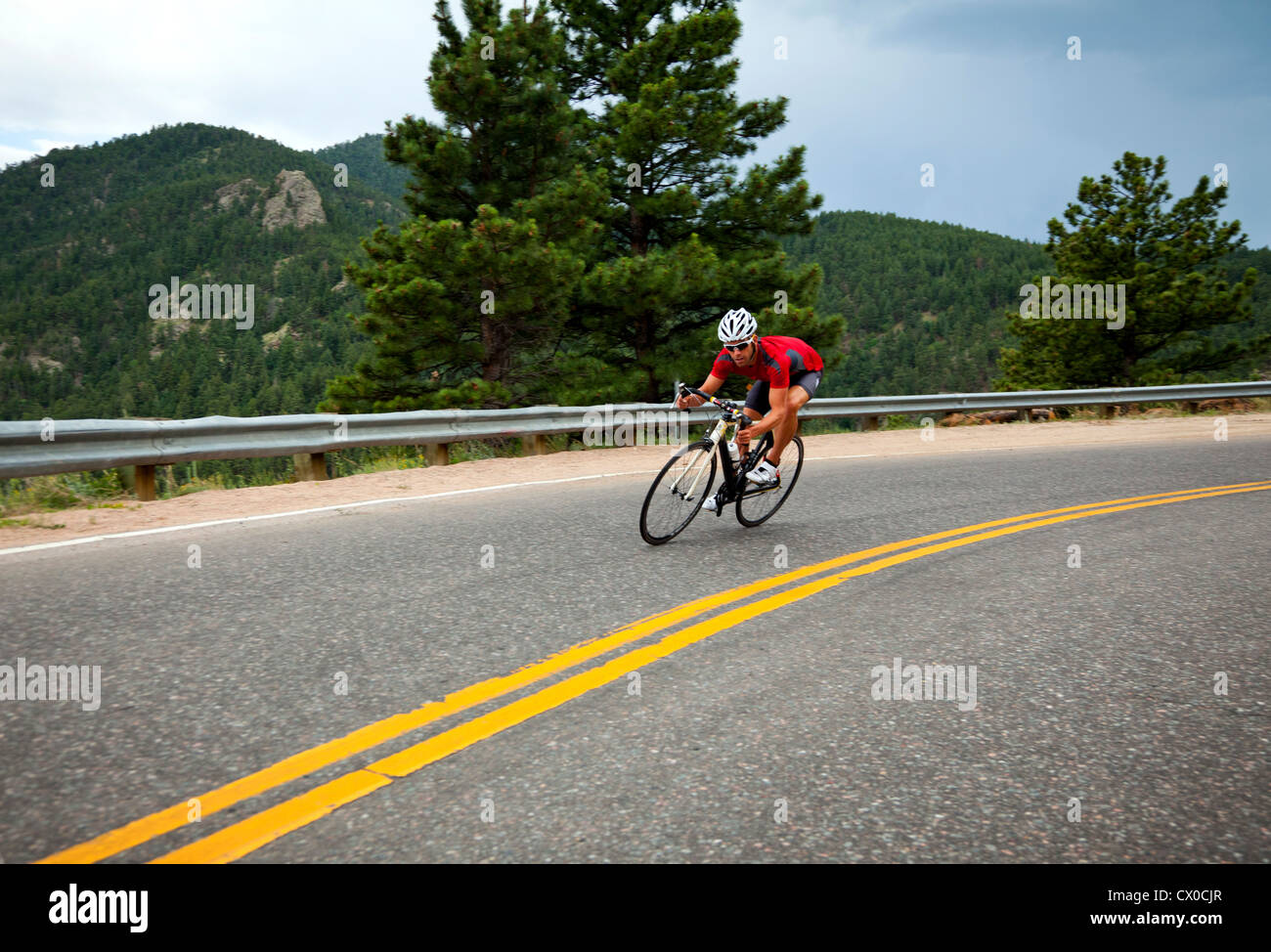 Rounding a bend or corner hi-res stock photography and images - Alamy