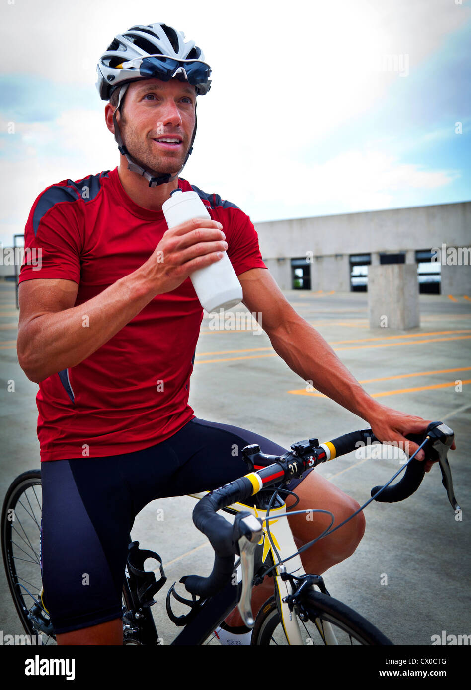 Wearing professional cycling gear hi-res stock photography and images ...