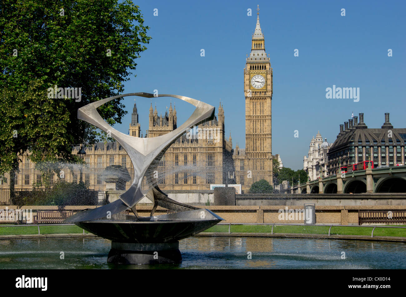 Elizabeth tower clock hi-res stock photography and images - Alamy