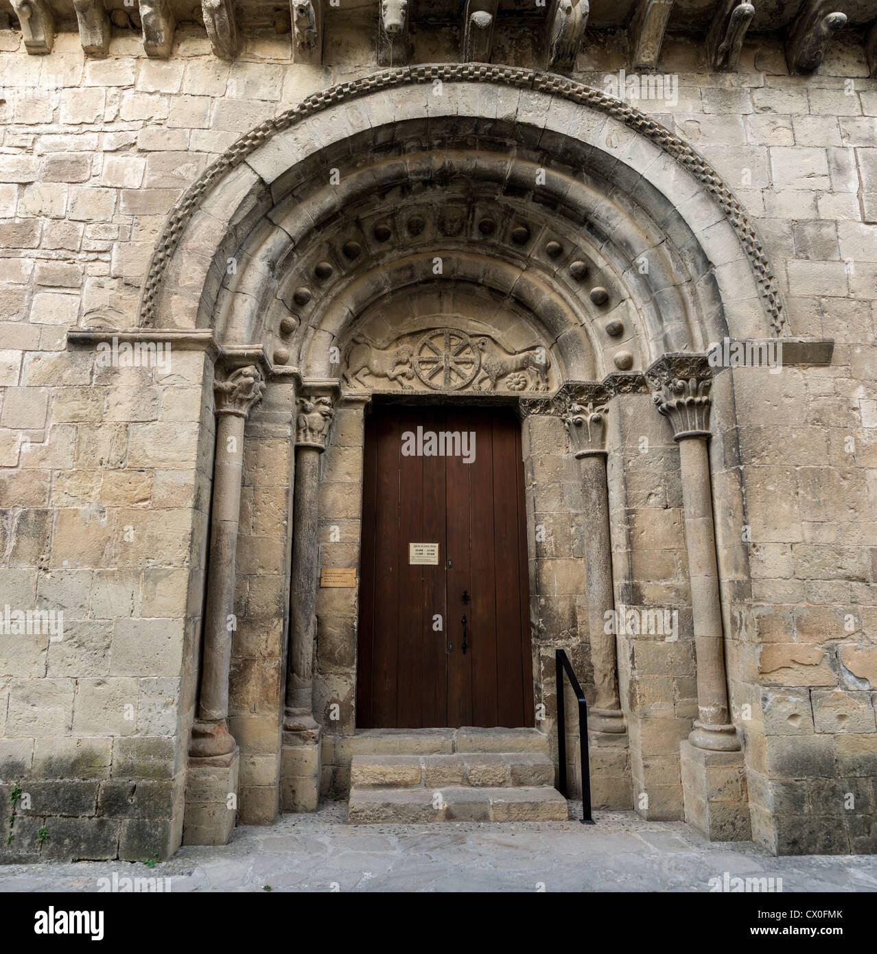 Romanesque church portal hi-res stock photography and images - Alamy Romanesque church portal hi-res stock photography and images - Alamy