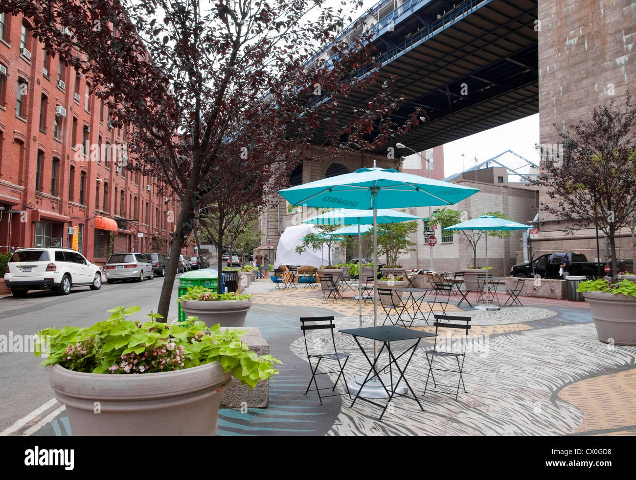 Pocket park hi-res stock photography and images - Alamy