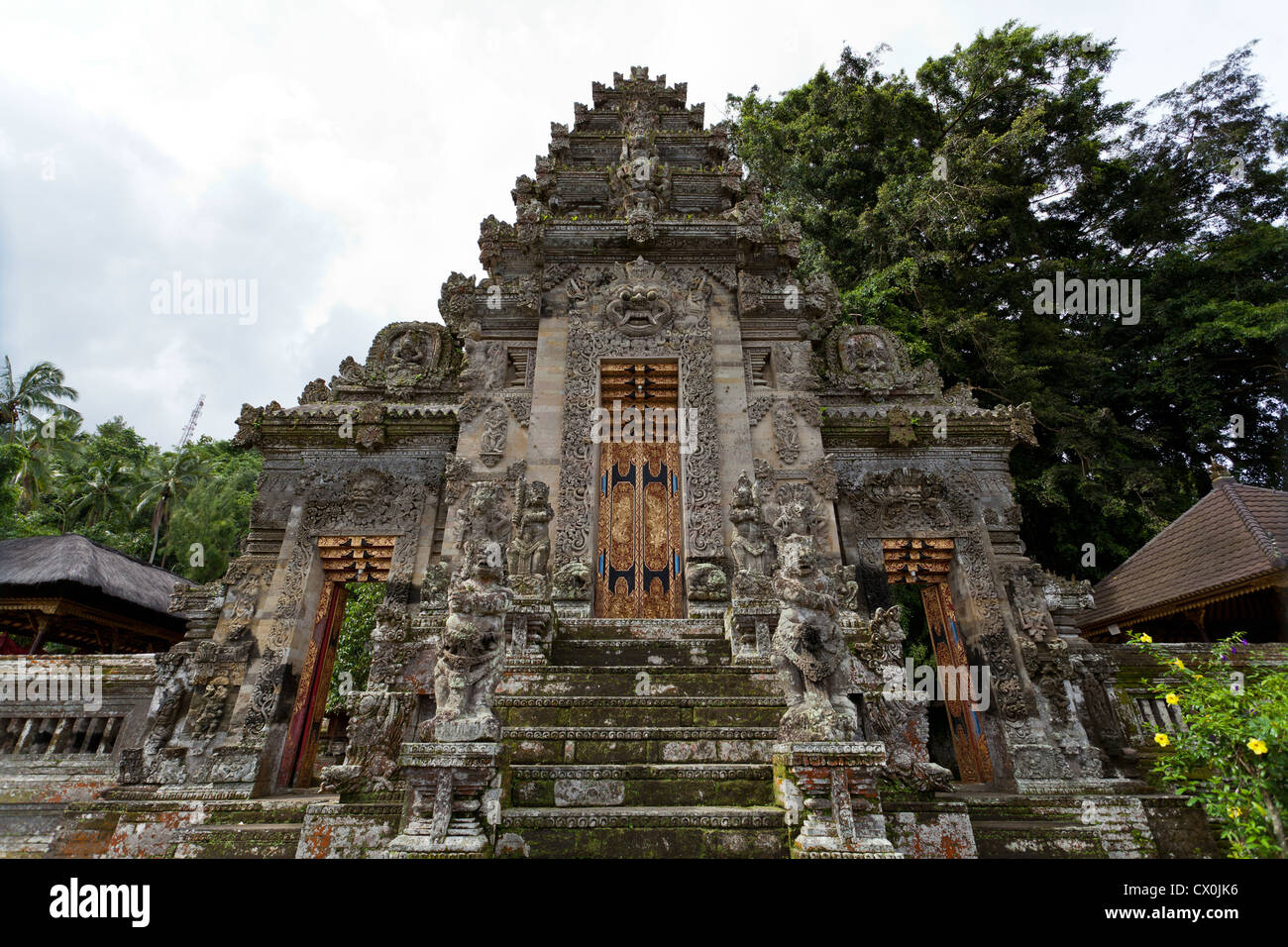 Pura kehen temple hi-res stock photography and images - Alamy