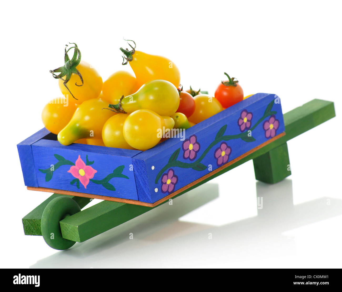 Wheelbarrow full vegetables hi-res stock photography and images - Alamy