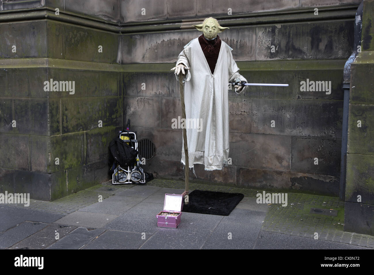 Street performance of a floating Yoda from Star Wars, on the Royal Mile ...