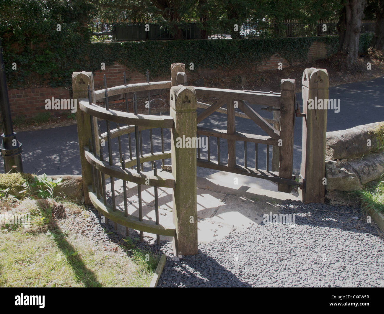 A gate on a footpath Stock Photo - Alamy