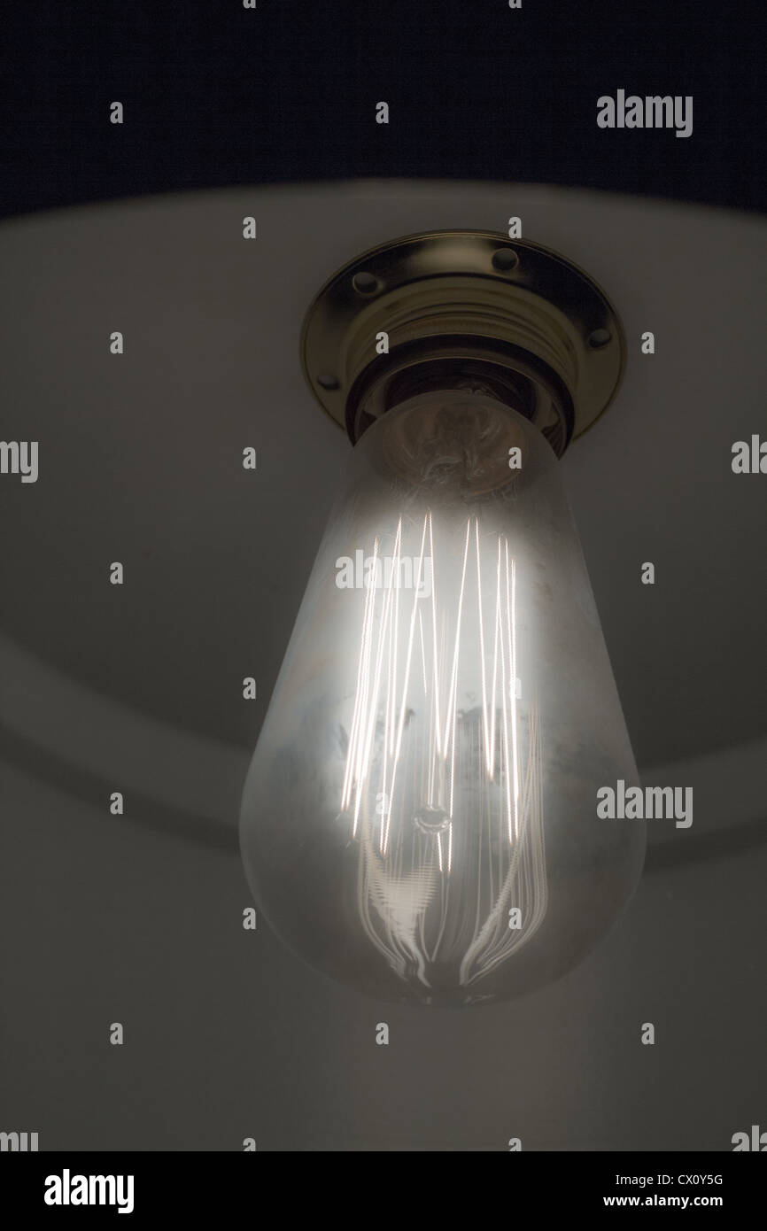 Lightbulb moment hi-res stock photography and images - Alamy
