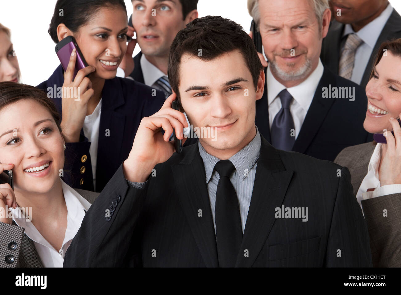 Crowd of people looking on their phones hi-res stock photography and ...