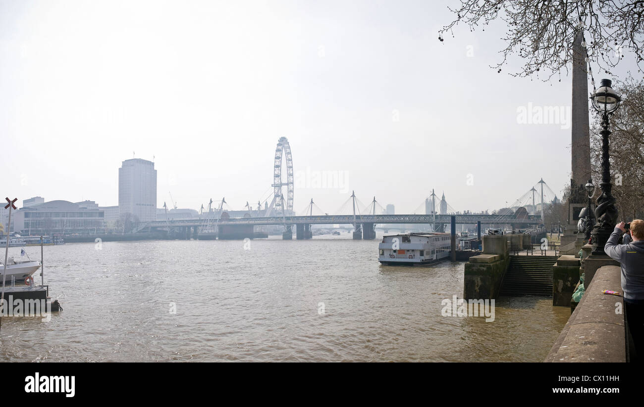 South embankment london hi-res stock photography and images - Alamy