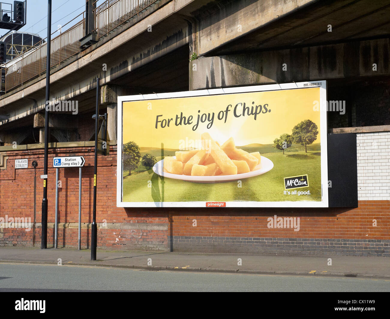 Roadside billboard uk hi-res stock photography and images - Alamy